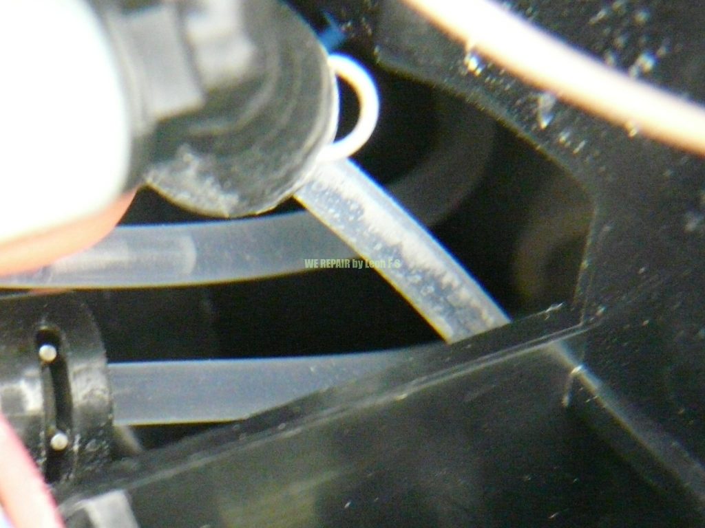 Nespresso Type 9737G verliert Wasser Nespresso keine Funktion – Atlas ...